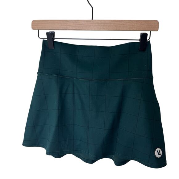Vuori | Skirts | Vuori Volley Skirt Green Window Pane Size Xs Vw305gwp ...